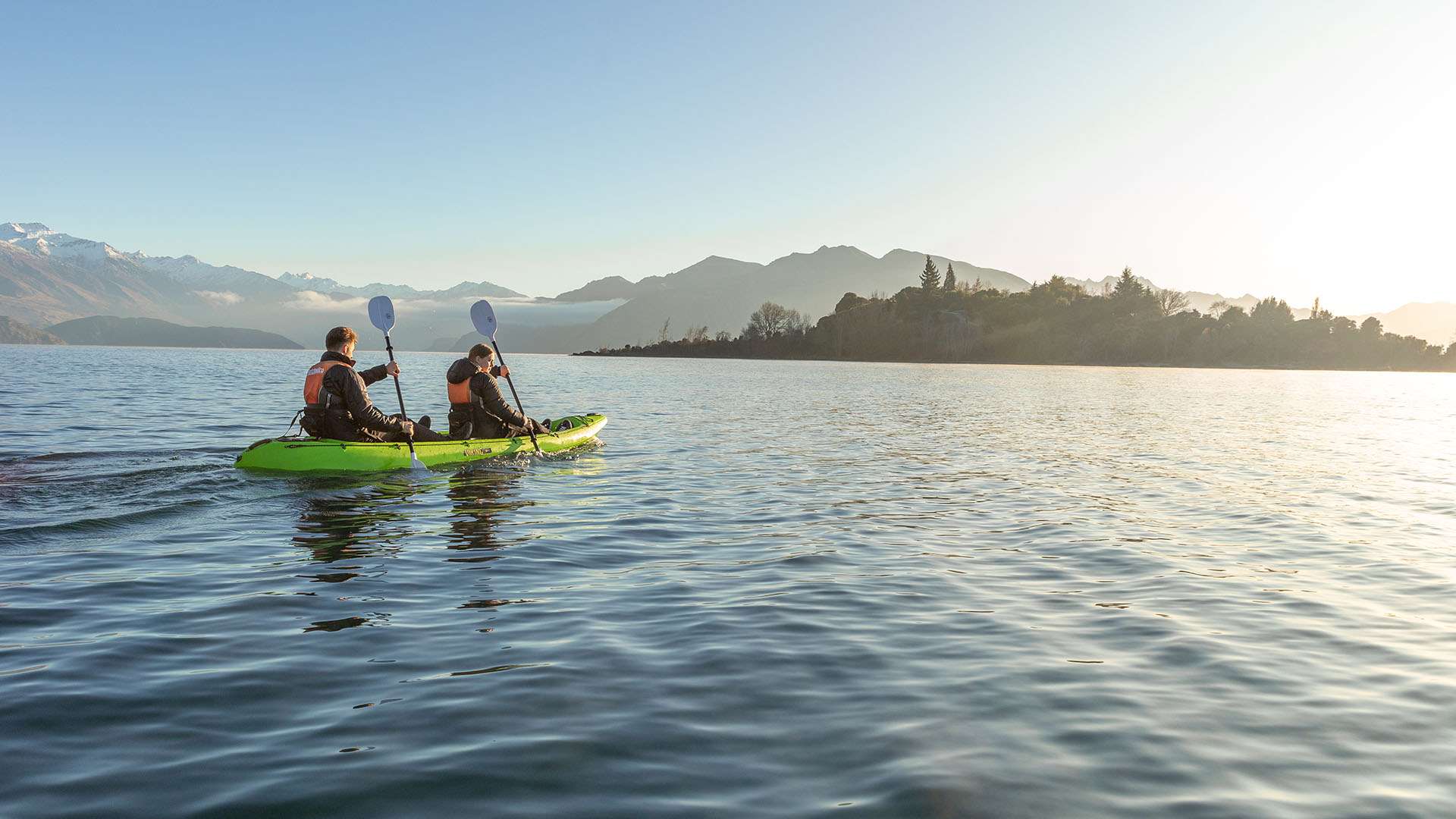 Double Kayak Hire in Wanaka | See and Do NZ